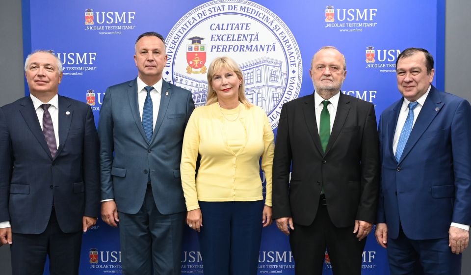 Rectorii universităților de medicină din România s-au întrunit la USMF ...